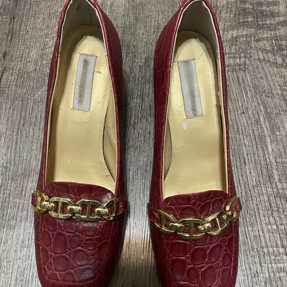 Shoes | Vintage Womens Chunk Heel Red Gold Chain | Poshmark
